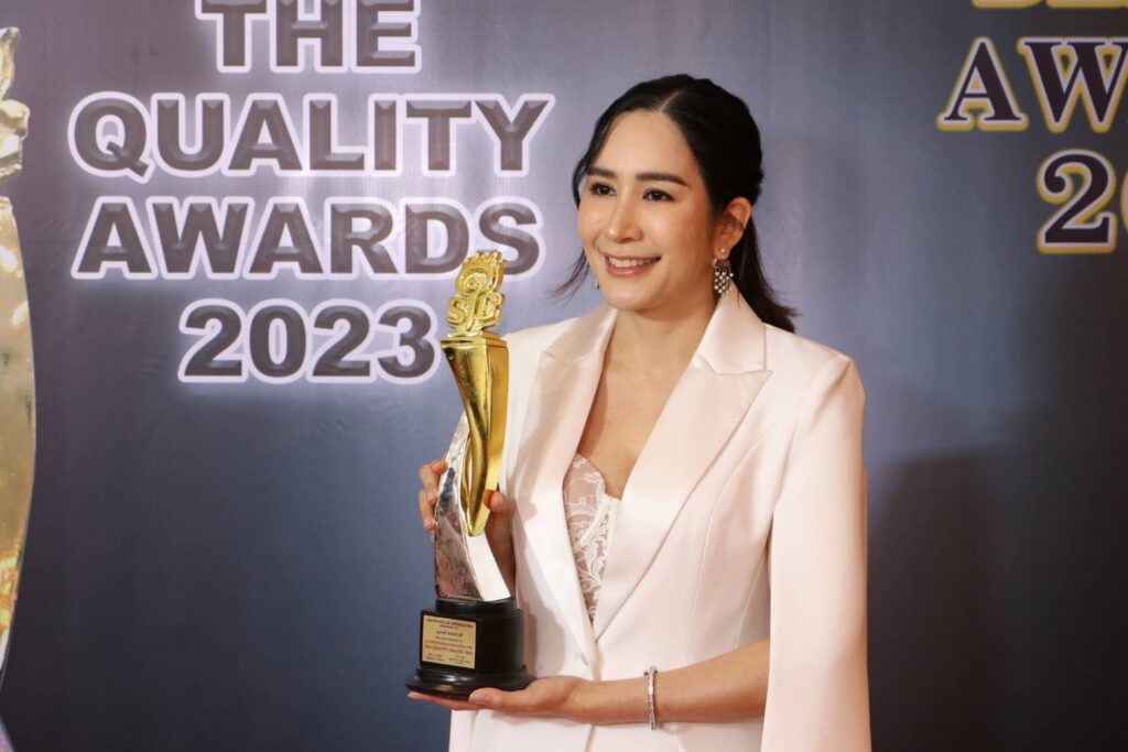 ปังต่อเนื่อง! “คุณตรีจุฑา สรวงท่าไม้” CEO Brand ลิฟพลัส คว้า 2 รางวัลใหญ่ BEST AWARDS ASEAN ...