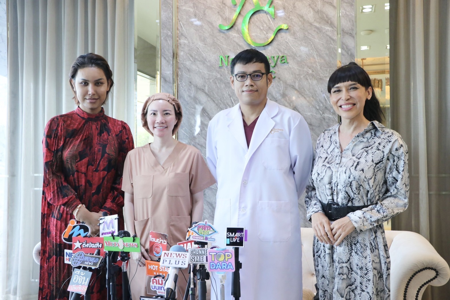 แอนนา ควง พี่จี้ ขึ้นเขียงดึงหน้าย้อนวัยด้วย นวัตกรรมใหม่ LIPO LIFT LOCK แห่งแรกที่ Natchaya ...