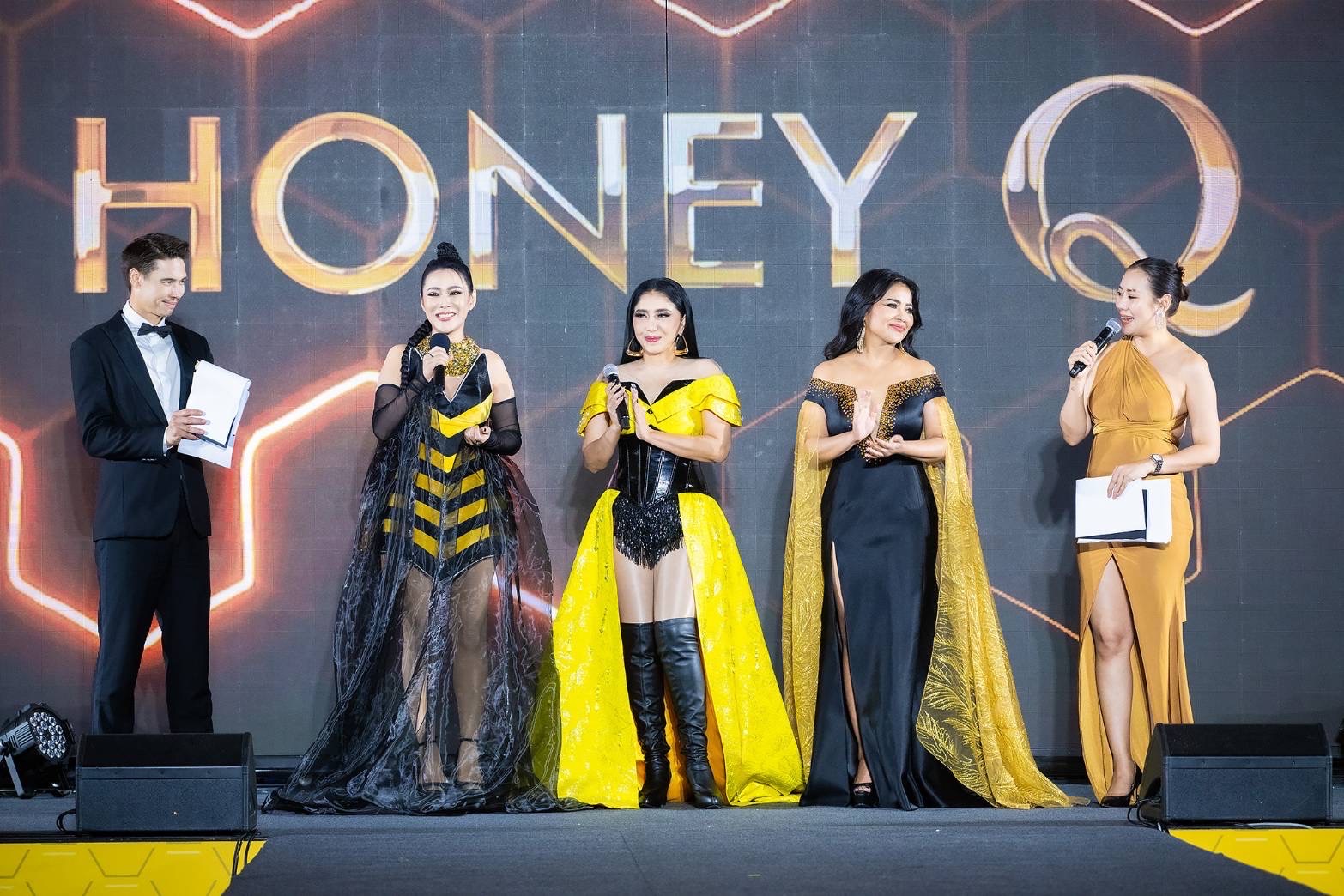 เดือดมาก "เอ้-ตั๊ก-น้ำผึ้ง" ฟาดกันสุด ในงาน เปิดรังนางพญาผึ้ง HONEY Q AWARD - Siam108 ทุกข่าวสาร ...