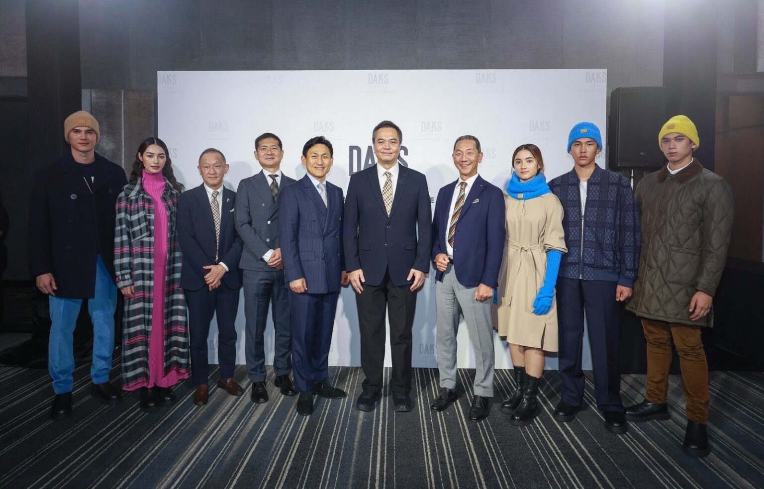 ฉลอง 130 ปี DAKS แบรนด์แฟชั่นอังกฤษอย่างยิ่งใหญ่ อิมพอร์ตแฟชั่นคลาสสิกที่ผสมผสานความยั่งยืน สู่ ...